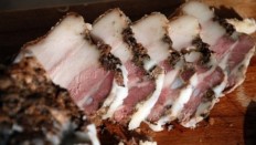 Salo with garlic, Ukraine National Cuisine - Recipes, Pictures, Info.